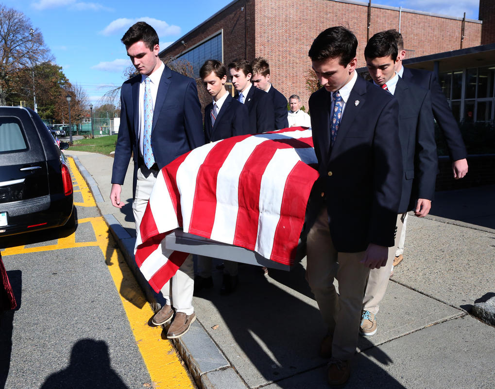 Teens Volunteer To Hold A Funeral Service For Homeless Veteran And ...